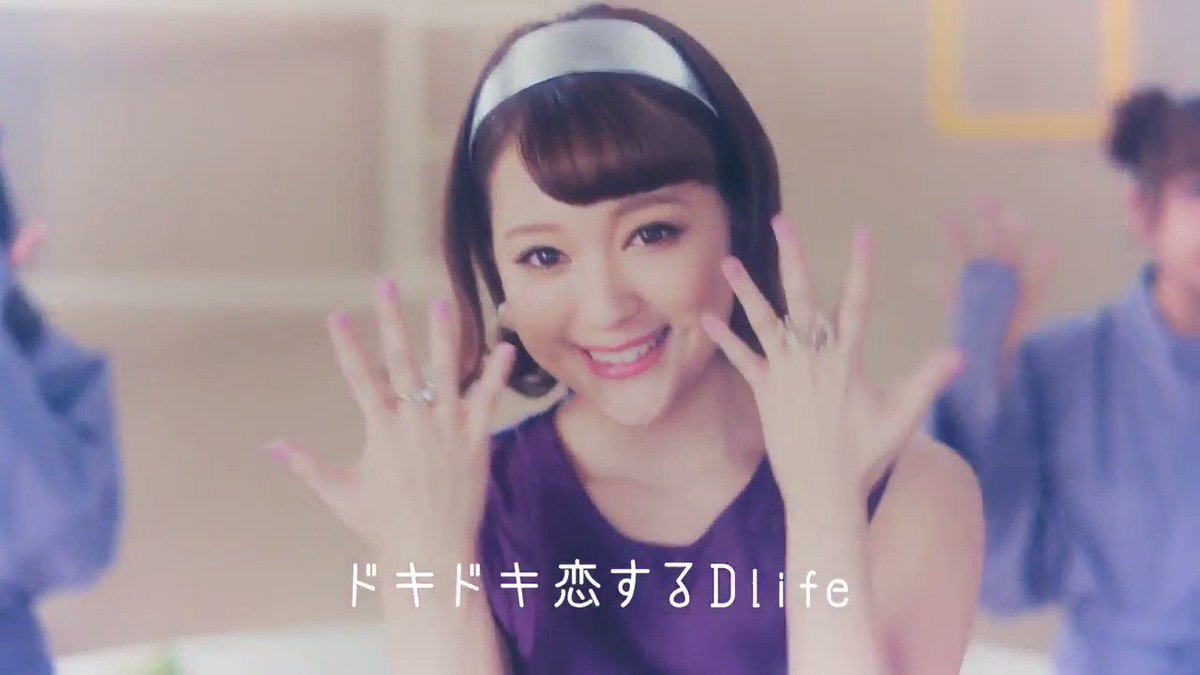 \Dlife 開局5周年ソングが完成！／ CMソングやドラマ主題歌も手掛けるシンガーソングライターとして活躍中のchayさん（）の歌とダンスが超キュート? な歌詞にも注目? 海外ドラマあるある ...