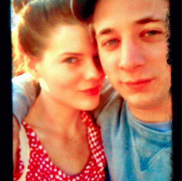 Jeremy Allen White Emma Greenwell Dating