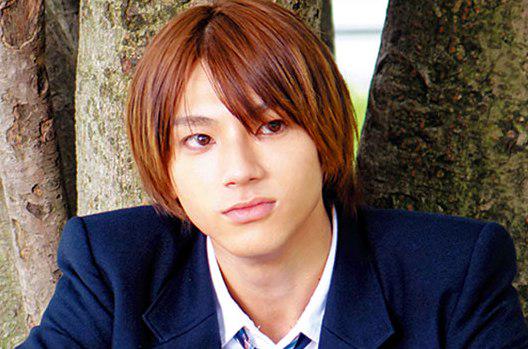 Strobe Edge Live Action