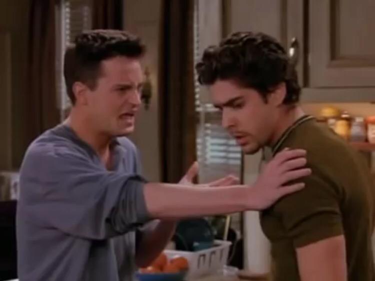 I cannot be the only person who has never noticed his finger : r ...