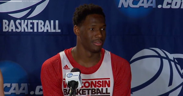 VIDEO: Wisconsin's Nigel Hayes has another challenge for stenographer ...