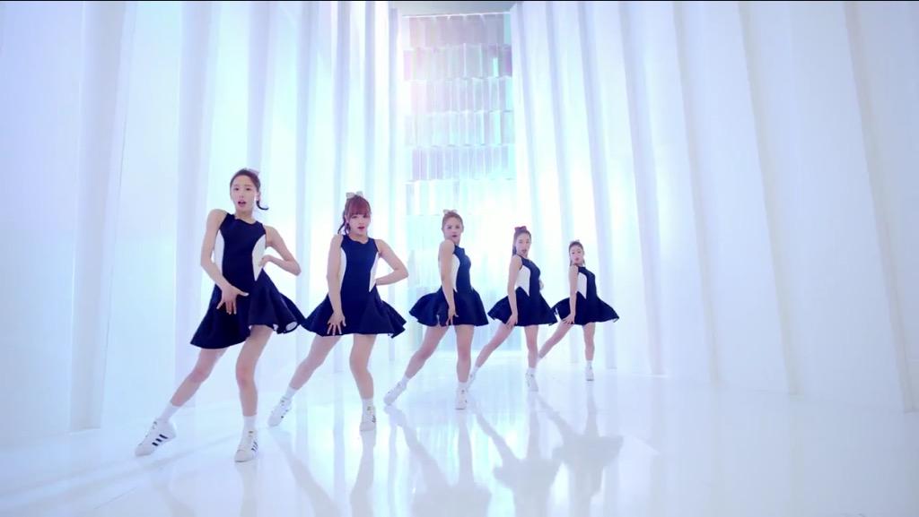 [情報] CLC - Pepe MV & 1st Mini Album《初戀》 - 看板 KoreanPop - 批踢踢實業坊