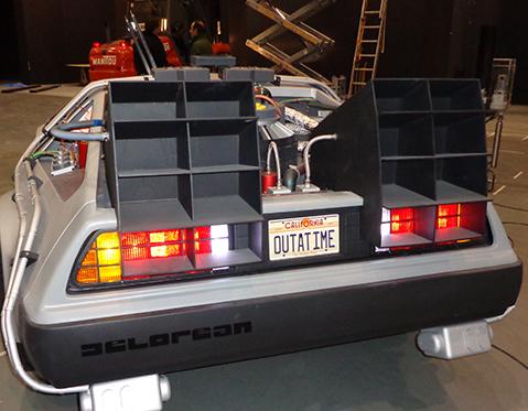 CosmoCaixa expo has a replica of the DeLorean : r/Barcelona