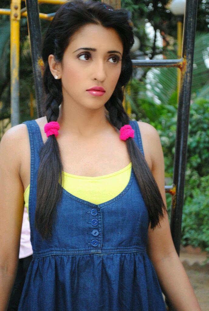 Iris Maity In Shapath