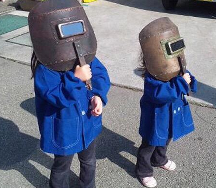 Solar eclipse sees spike in welding masks and cardboard boxes as ...