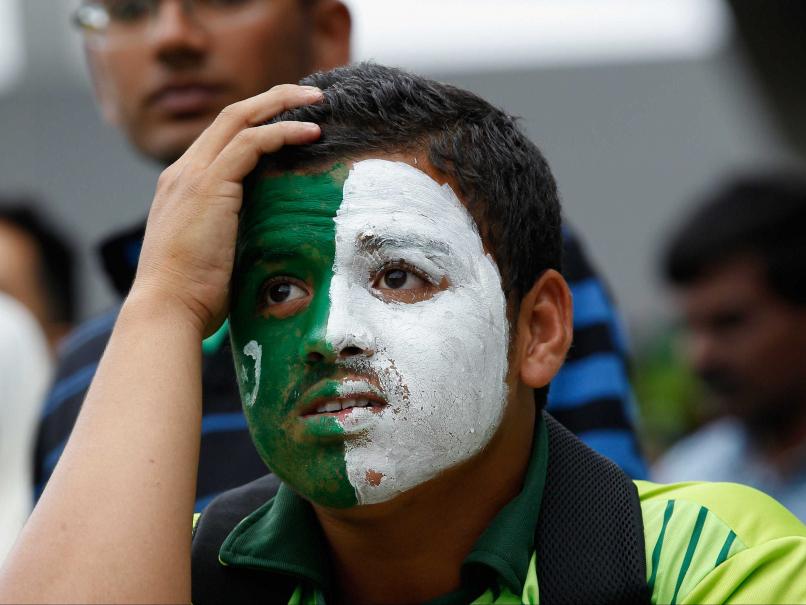 Angry Pakistan fans cause destruction, stage mock funeral after ...