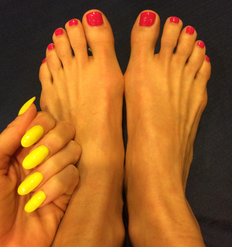 Neon Yellow Nail Polish On Toes