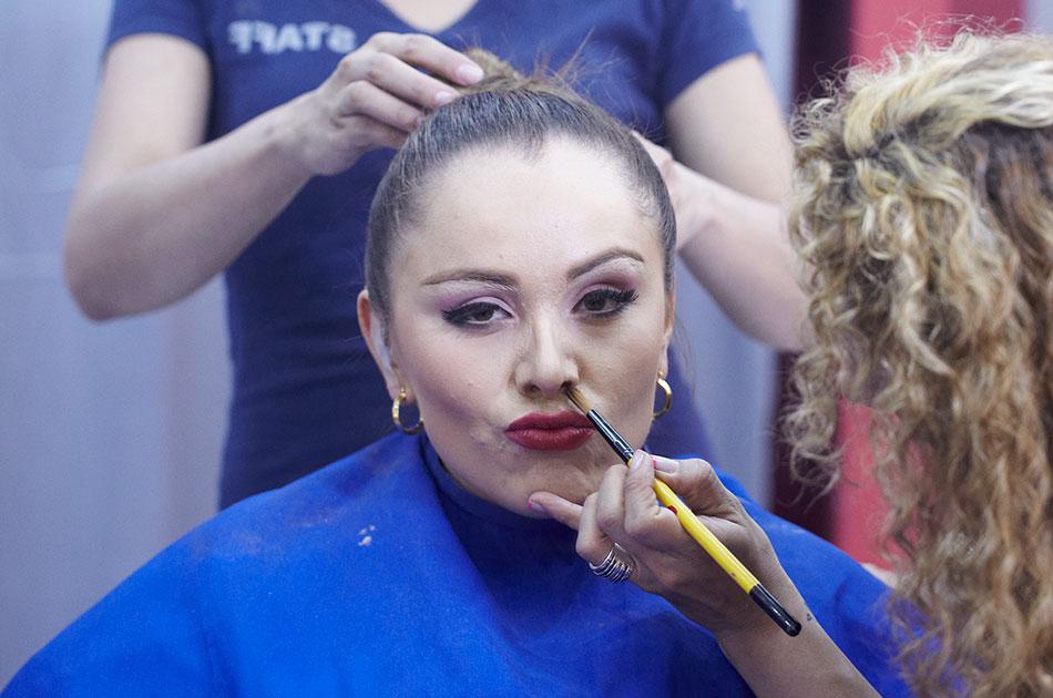 Vea el paso a paso de la transformación de Michelle Gutty a Natusha en ...