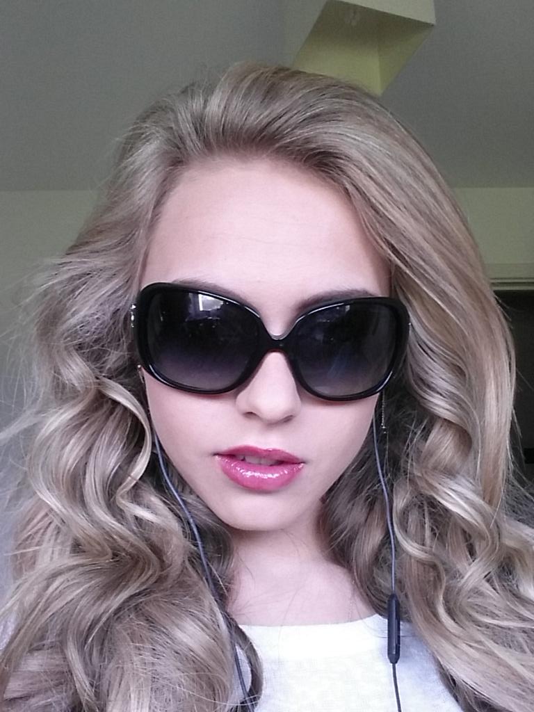 Tw Pornstars Chloe Toy Twitter Bring On The Sun 1259 Pm 11 Apr 2015