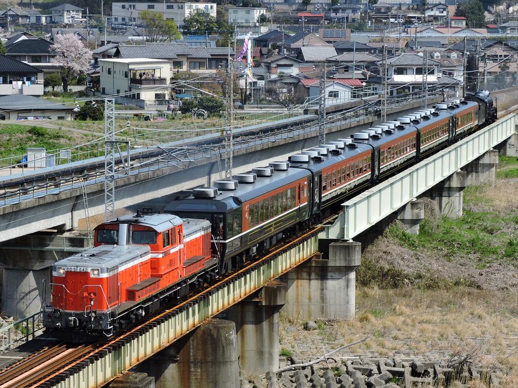 "Ban'etsu Monogatari" SL excursion train with JNR Class C61 20 - Japan ...