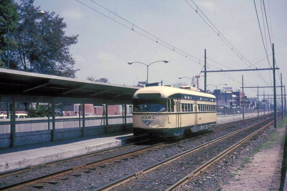 El tranvía en la calzada de tlalpan a la altura del actual metro ...