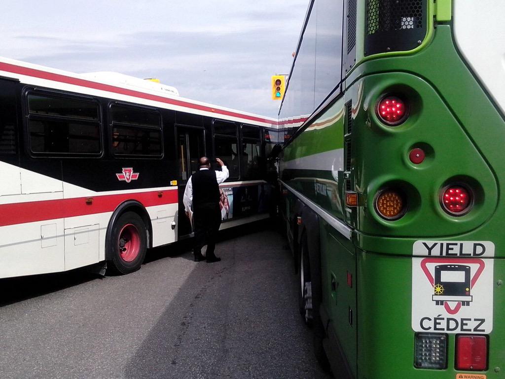 GO & TTC bus crash @ YorkU : r/yorku