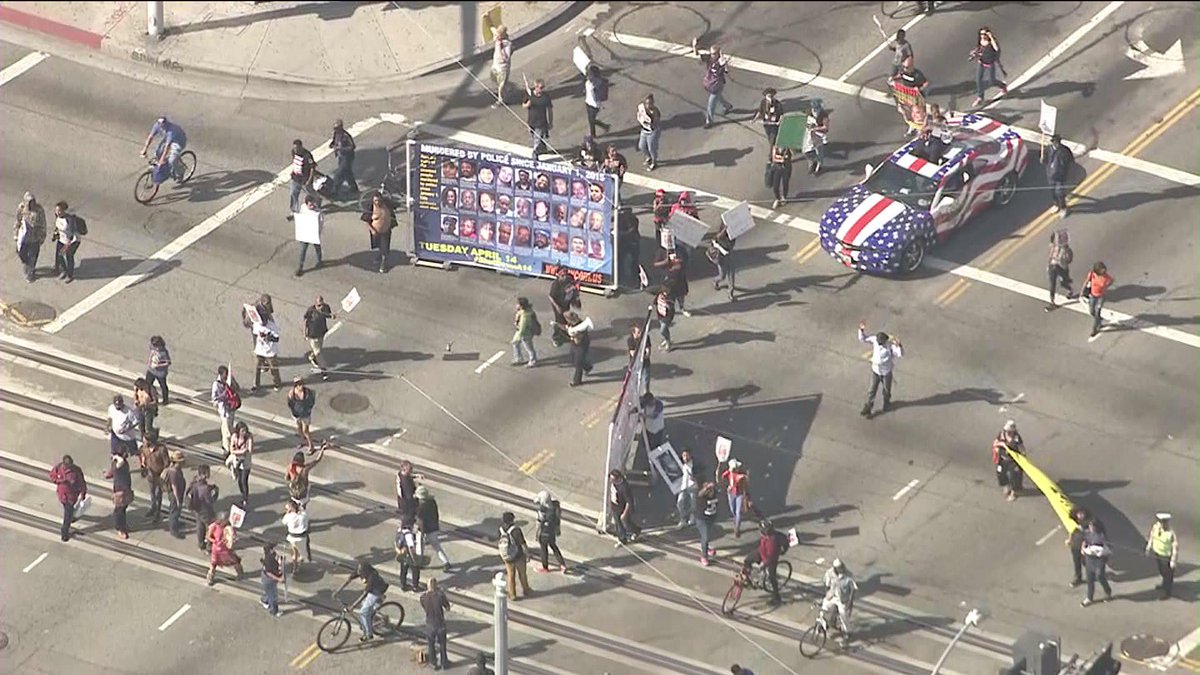 LIVE VIDEO: Protesters against police brutality blocking intersection ...