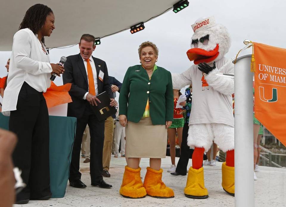 Jennifer Strawley: Our Female Blake James | Page 37 | CanesInSight