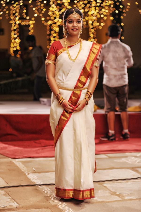 Swathi Reddy Navel Saree