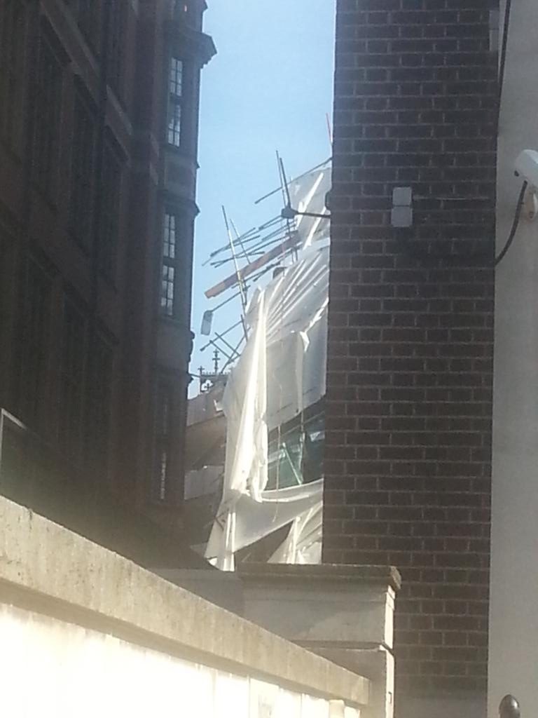 Hundreds evacuated as building collapses in central London - ITV News