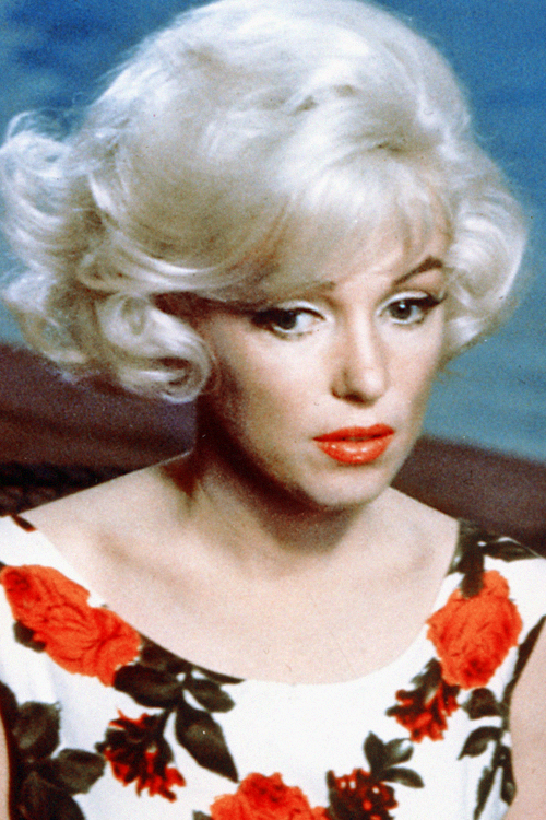 Lana Monroes Instagram Twitter And Facebook On Idcrawl 3372