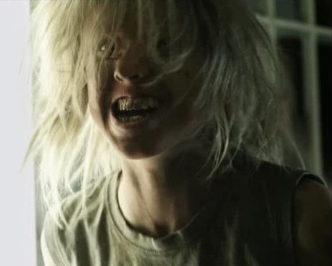 Wrong Turn 5 Three Finger