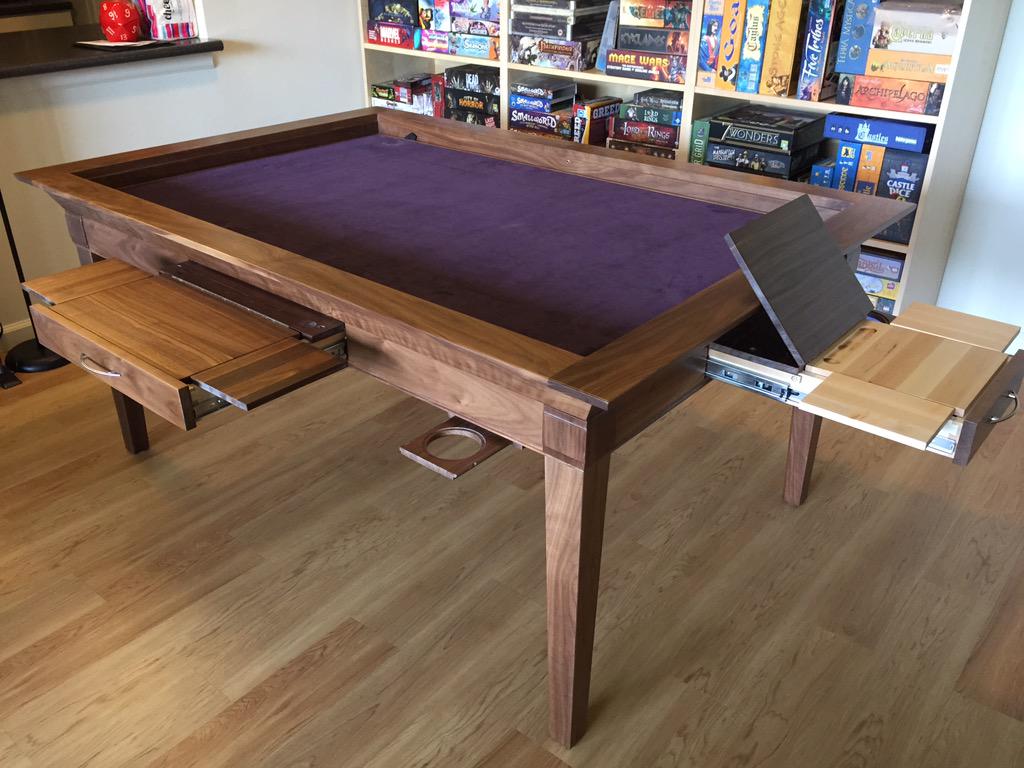 Do any of you own a Geek Chic table? Any alternatives? : r/boardgames