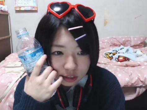 女子高生が同級生の男子を騙してエロイプを公開配信しオフパコの相手も募集 エロ ニコ生 自転車操業 4217