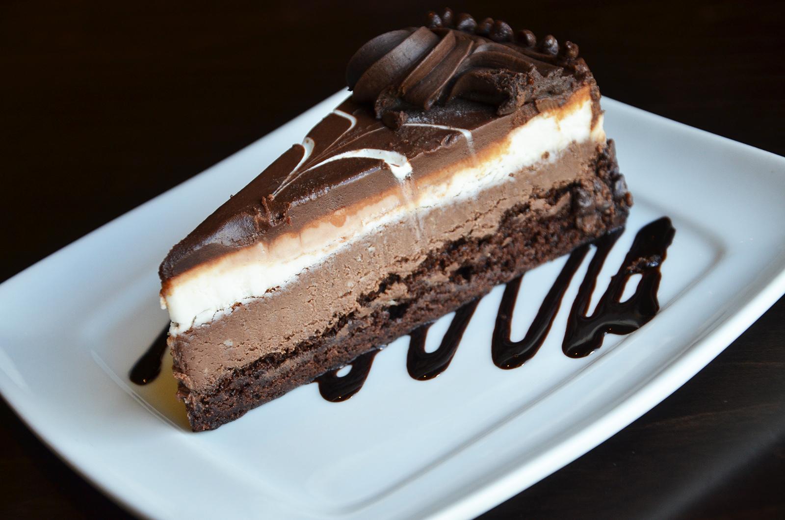 Black Tie Mousse Cake Olive Garden 👀 Watch For The Trick To
