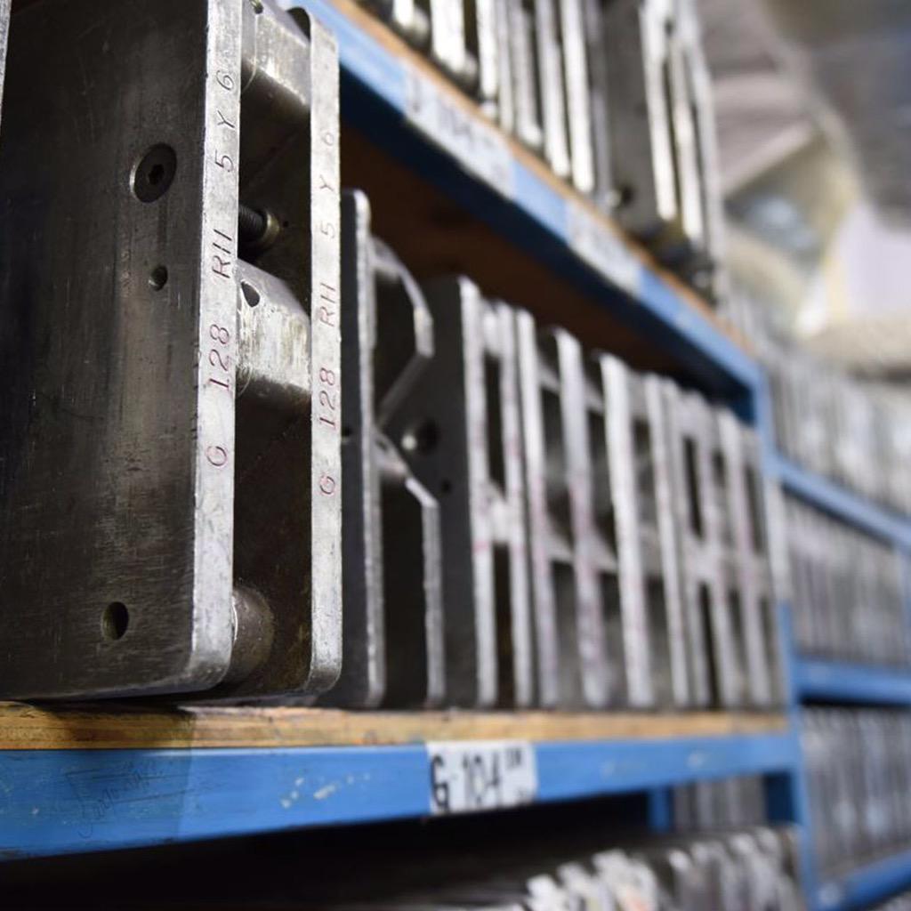 How many pros actually use their retail blade pattern? : r/hockeyplayers