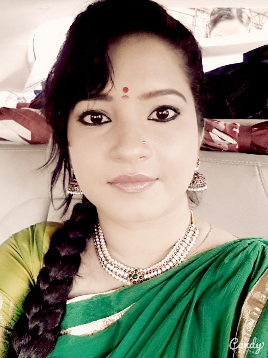 Shubha Poonja - Movies, Biography, News, Age & Photos | BookMyShow