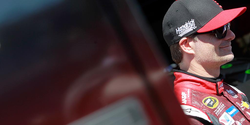 Guess who's joining adam1alexander & mw55 in the NASCAR_XFINITY booth ...