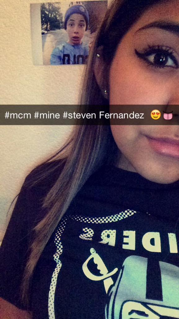 Steven Fernandez Girls