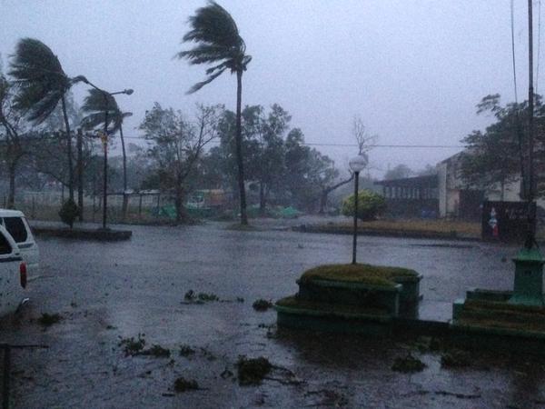 Dumidilim na sa Sta. Ana, Cagayan pero patuloy ang hampas ng malakas na ... Dumidilim na sa Sta. Ana, Cagayan pero patuloy ang hampas ng malakas na ...
