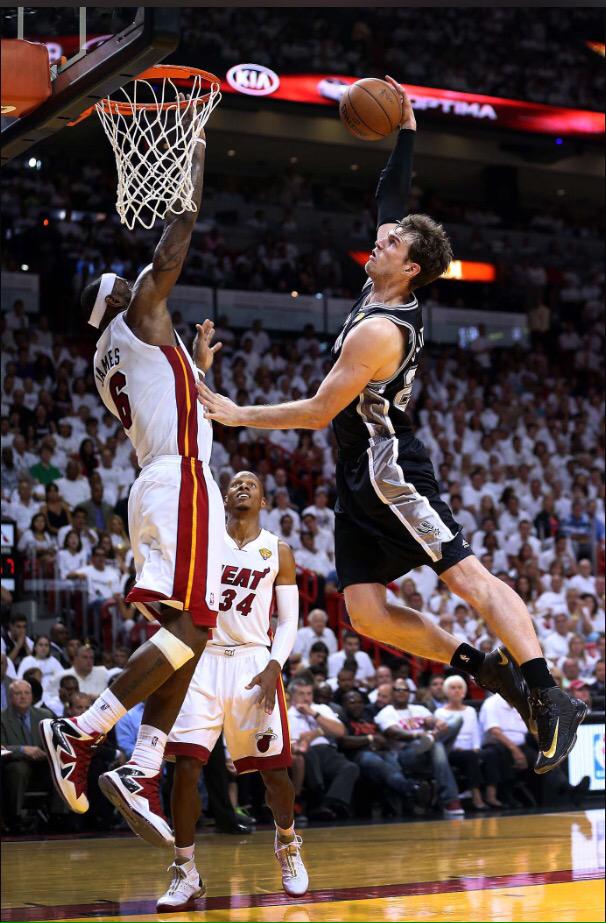 Guy Getting Dunked On