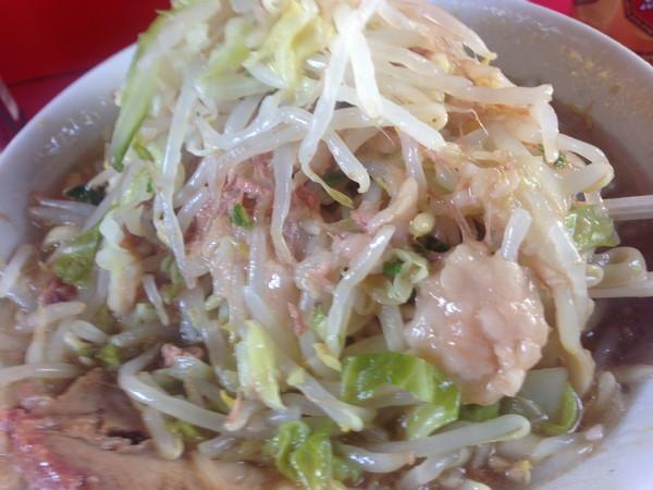 ライブドアニュース On Twitter 100rt：【発想の転換】ラーメン二郎を「麺半分」で頼んだらメチャ美味しい「肉サラダ」になった