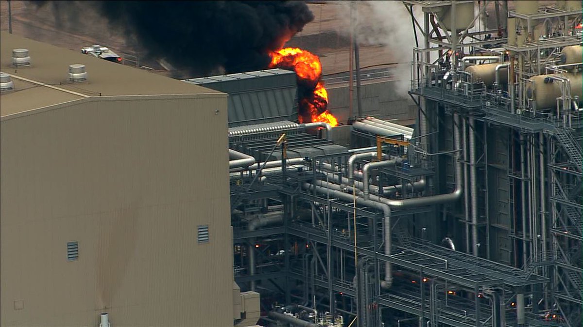 LIVE VIDEO: Air15 over transformer fire at SRP plant in Gilbert ...