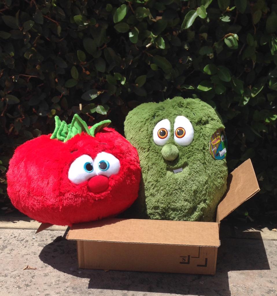 Larry The Cucumber And Bob The Tomato