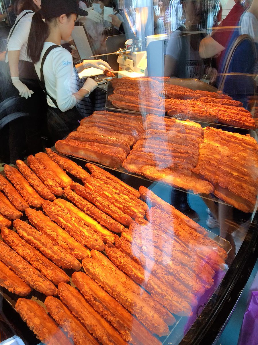 ZakuZaku Croquant Chou: Went to the ZakuZaku Croquant Chou shop on ...