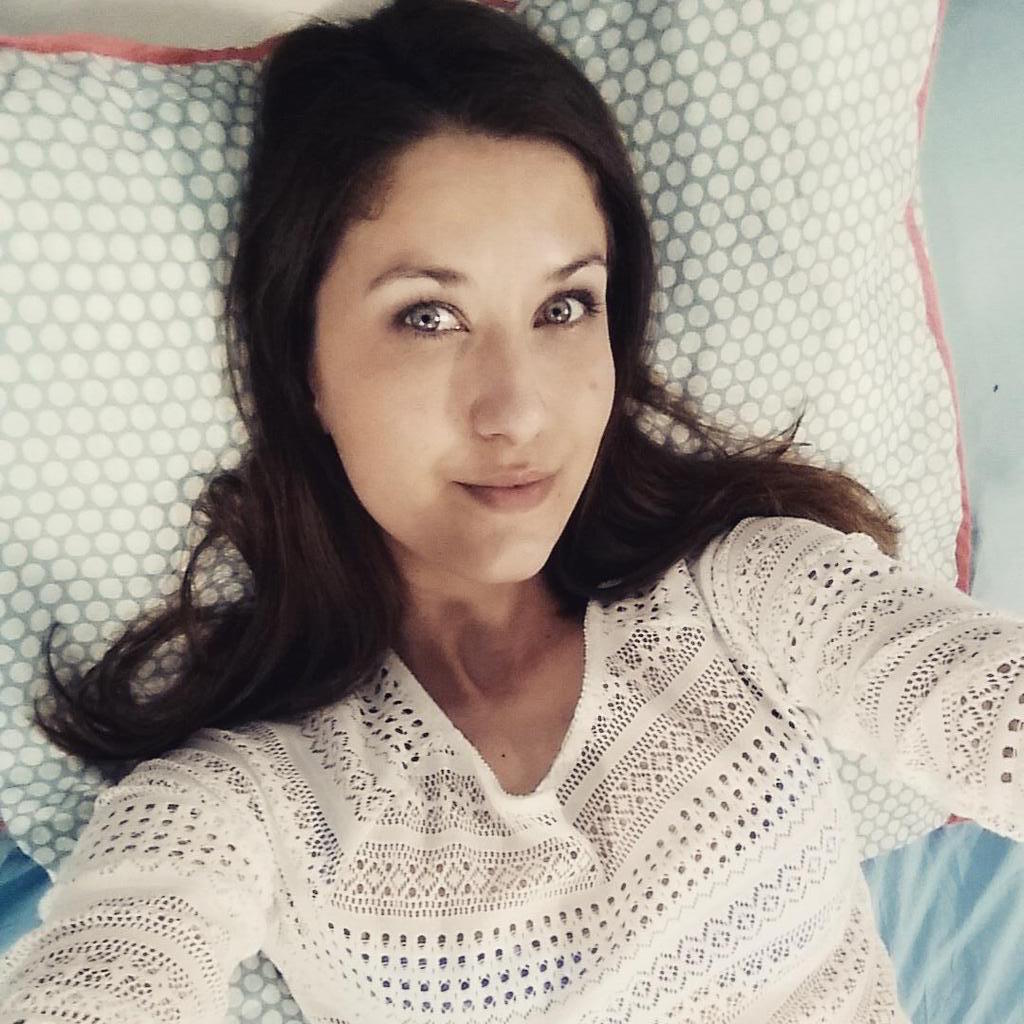 A 23h30, vous passez le reste de la nuit avec @Nephael ! #ETS | Scoopnest