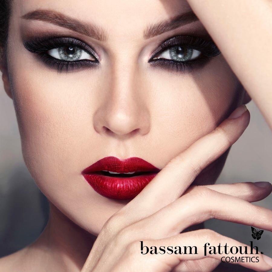 Femme Fatale Makeup Look | Makeupview.co