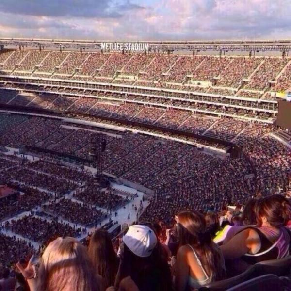 One Direction Where We Are Tour Metlife Stadium Where We Are Tour