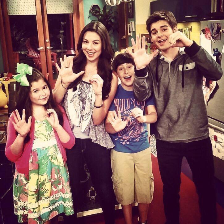 Addison Riecke And Diego Velazquez