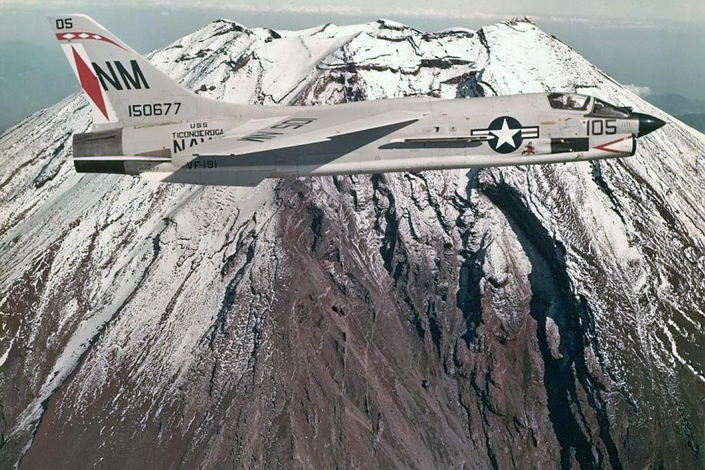 Again, a vf-191 satan's kittens f-8 crusader from tico, now near mt ...