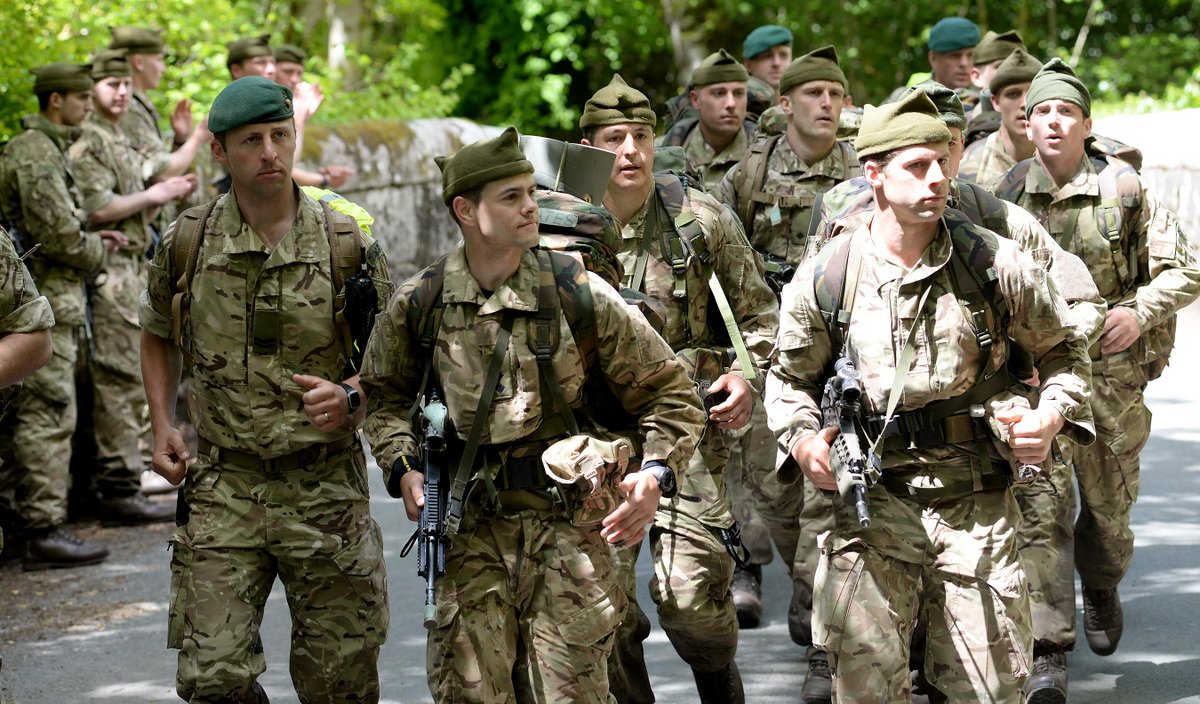 Army Reservists from 131 Independent Commando Squadron earn the coveted ...