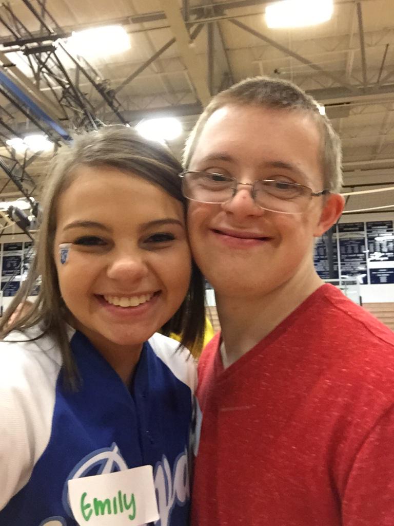 Rachel Jetton's Instagram, Twitter & Facebook on IDCrawl