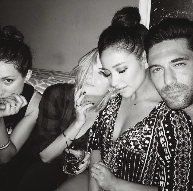 Shay Mitchell Brasil on Twitter: "Brandon Kaplan publicou essa foto com a Shay, Ashley e Troian ...