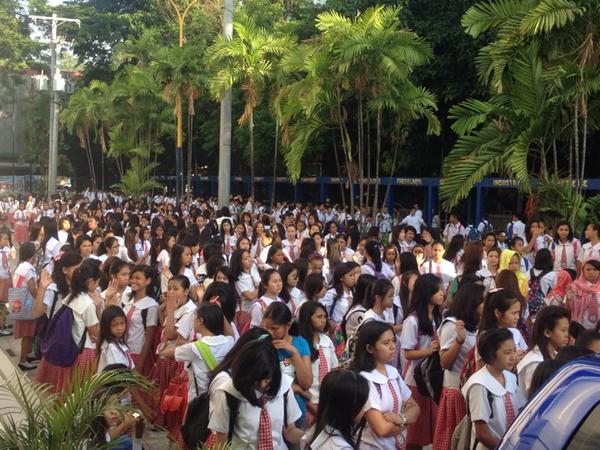 Rizal high school (pasig) has 9,500 students. over 100 late for first ...