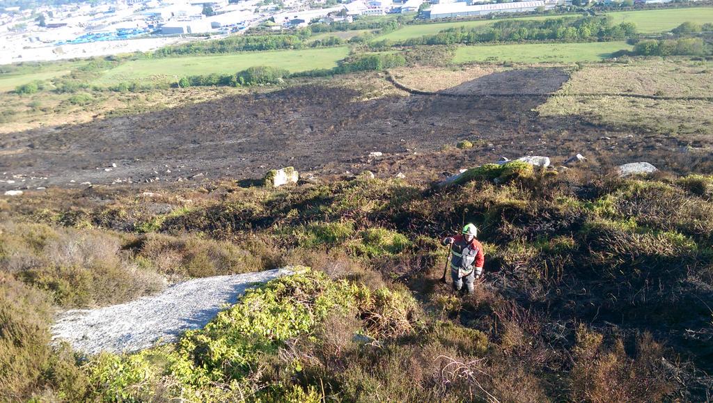 Large gorse fire on Carn Brea - ITV News