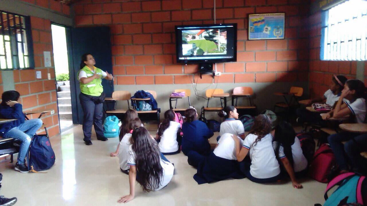 Metro de Medellín 💚 #TuHistoriaNosMueve on Twitter: Metro de Medellín 💚 #TuHistoriaNosMueve on Twitter: