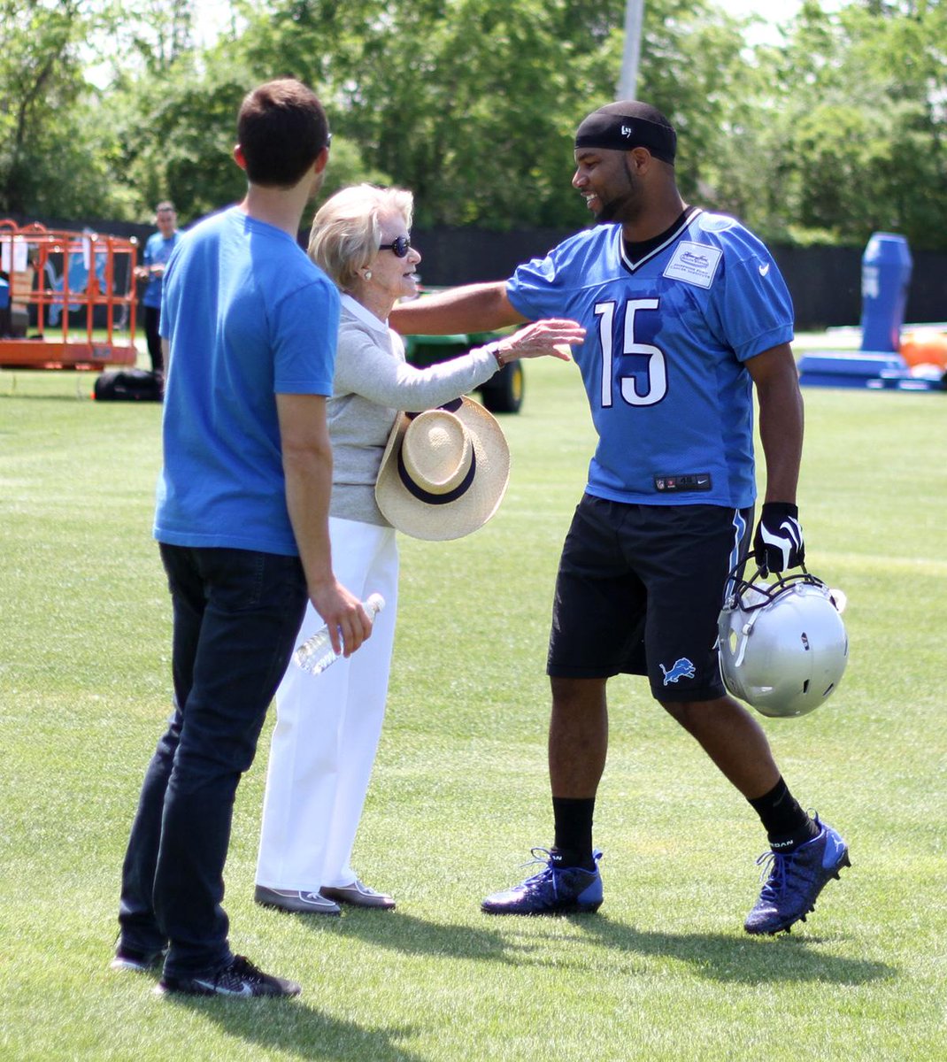 Martha Firestone Ford: WR @ShowtimeTate greets #Lions owner Martha ...