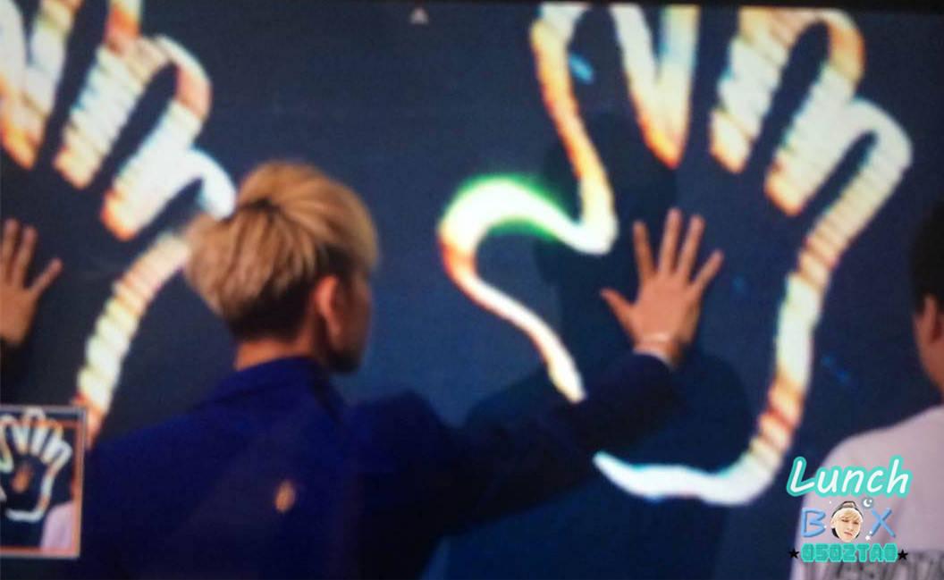 صور | 150603 تاو في المؤتمر الصحفي للعبة The Almighty Team | Exo Arab Fans