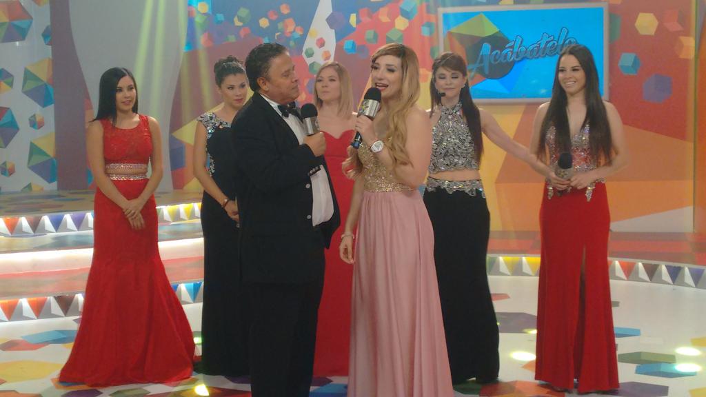 Las meseritas en la semana Elegante Acábatelo | multimedios tv | Scoopnest