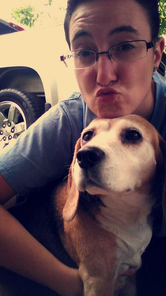 Lindsey Sneed (@Lin_Sneed32) | Twitter